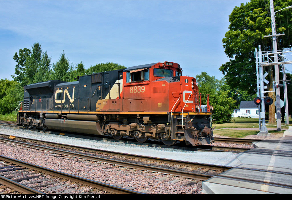 CN 8839